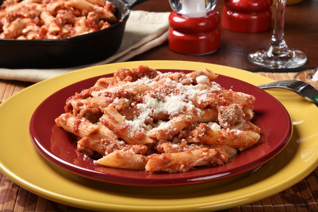 Three Cheese Mostaccioli w/ Marinara | Hailee's Kitchen